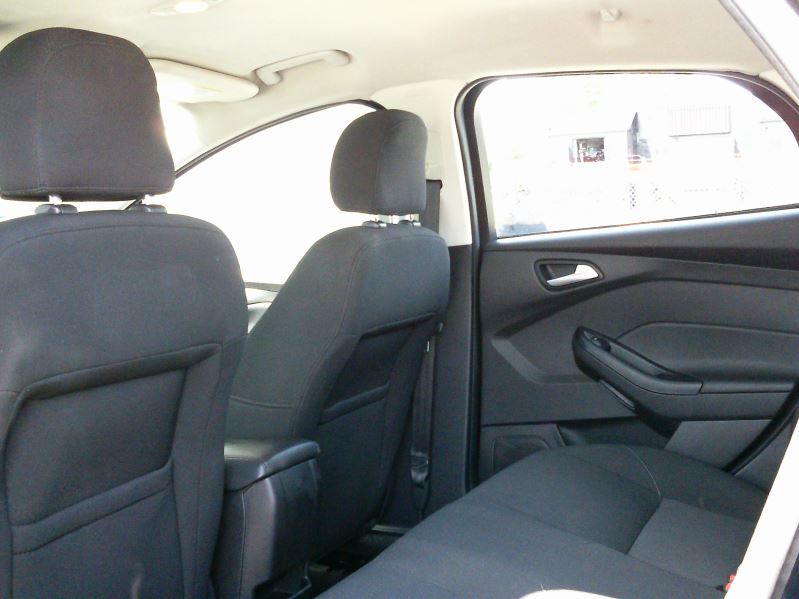 2016 Black Ford Focus SE