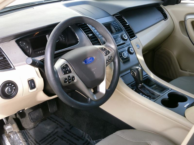 2015 Gray Ford Taurus