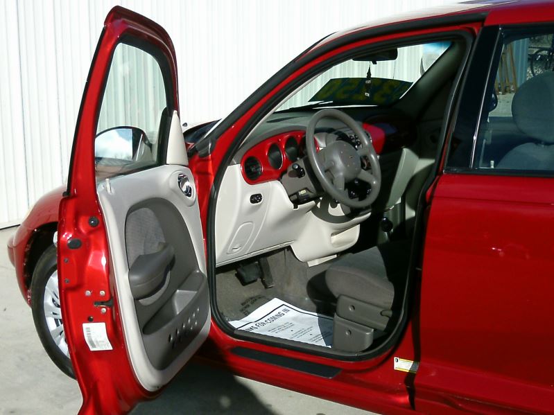 2005 Red Chrysler PT Cruiser
